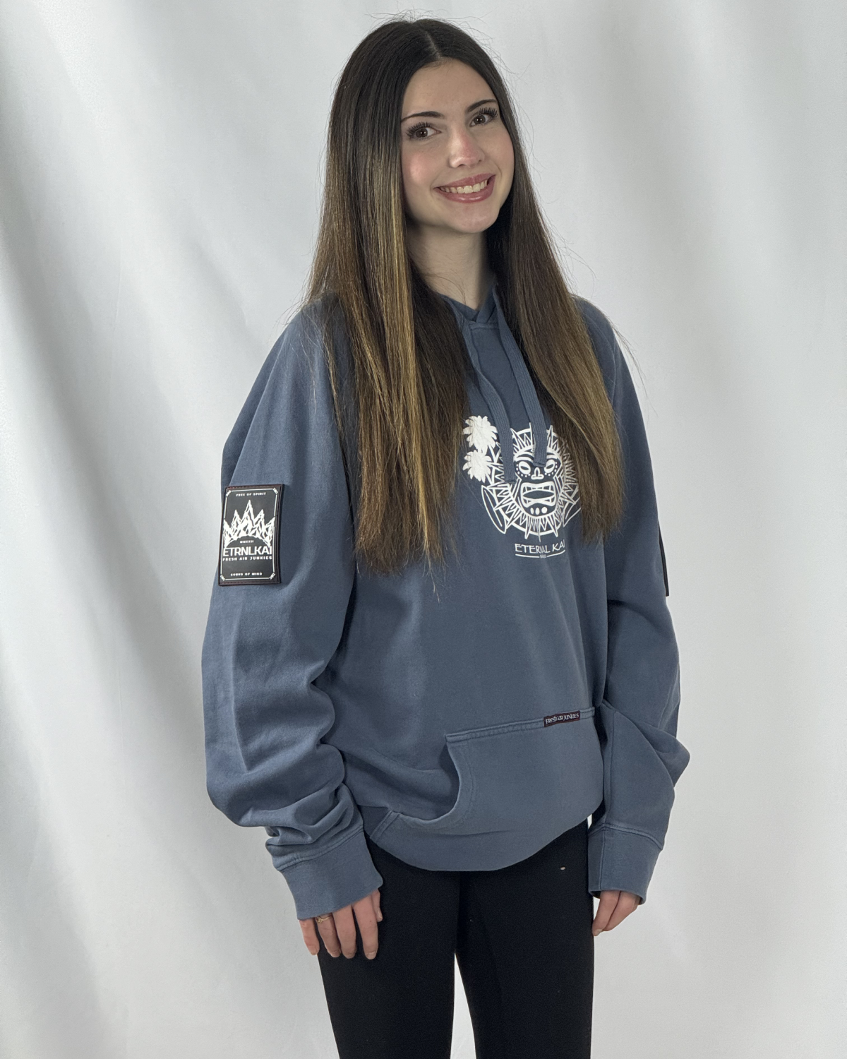 El Sol Tiki Hoodie [Washed Azure] — Eternal Kai